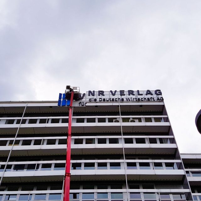 VNR Verlag in Bonn Bad Godesberg | Sign & Shop Klotz